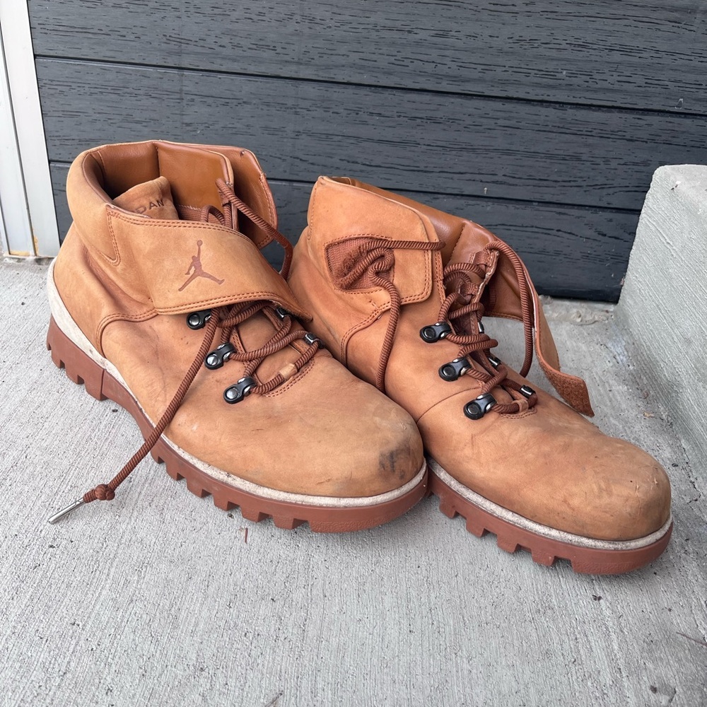 RARE Vintage Jordan Boss Boot - Gem